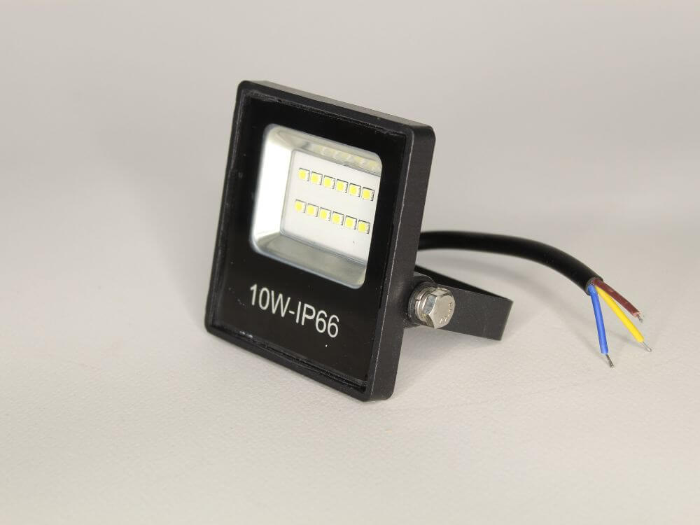 Projector 10W SMD Slim - EMC SUPERLED | High-Quality LED Lights and ...